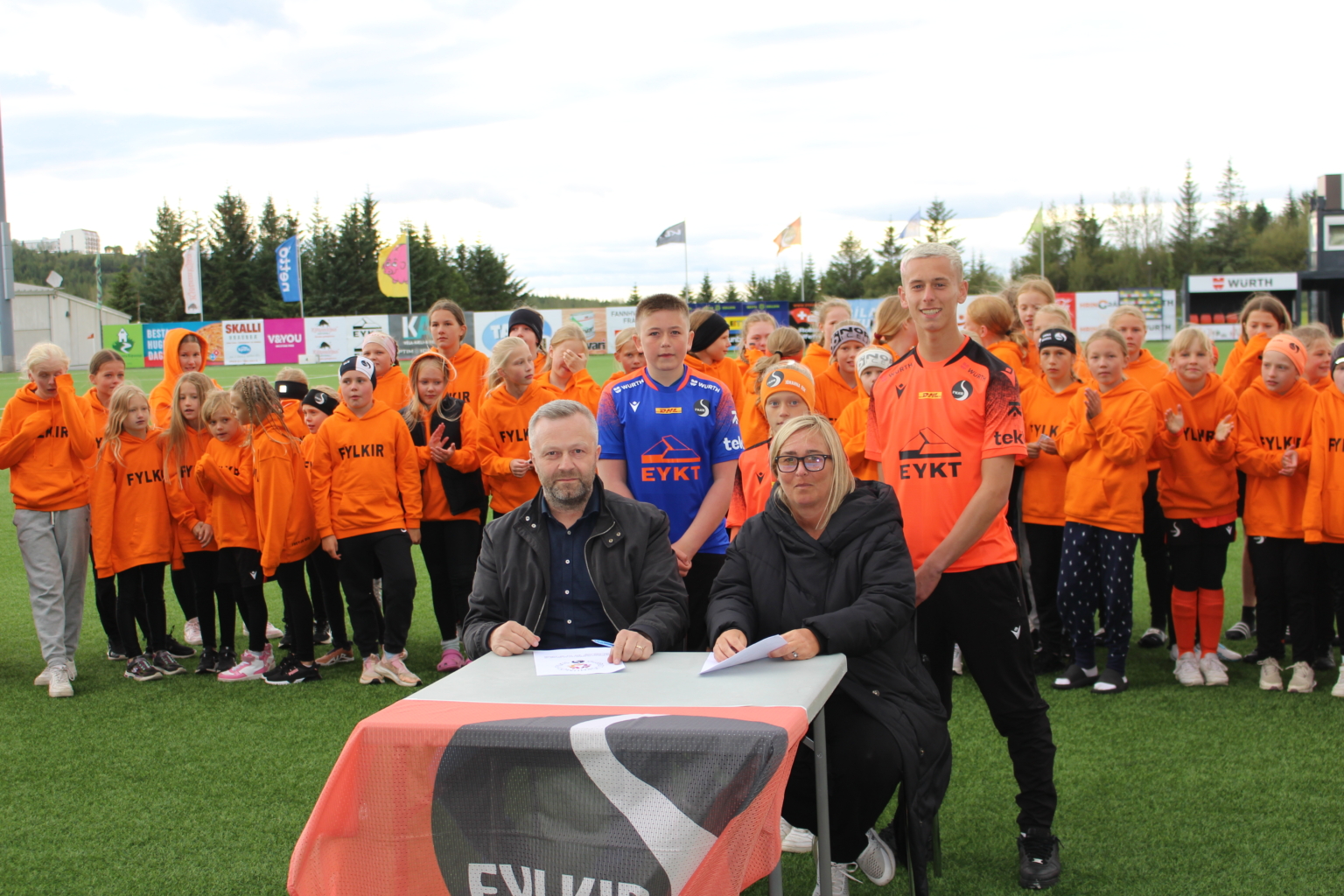 Fylkir og Gleðistjarnan undirrita samstarfssamning. - Fylkir